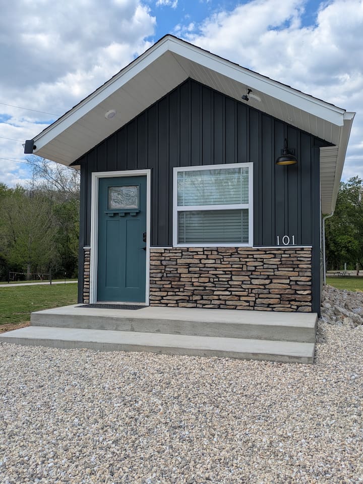 Roubidoux Creek Cabins - #101 - Waynesville, MO