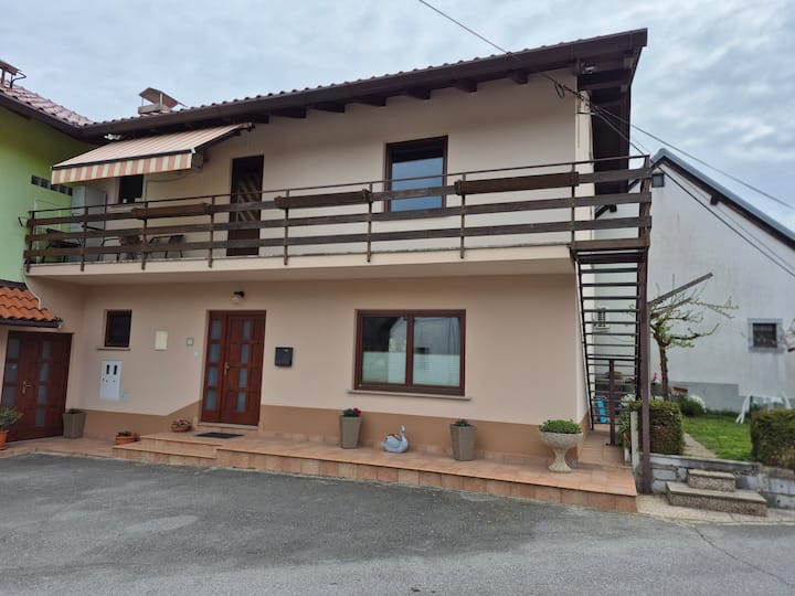 Apartment 2 Orehek Slovenia - Postojna