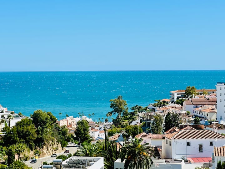 Lägenhet  I Nerja Med Panoramautsikt öVer Havet - Nerja