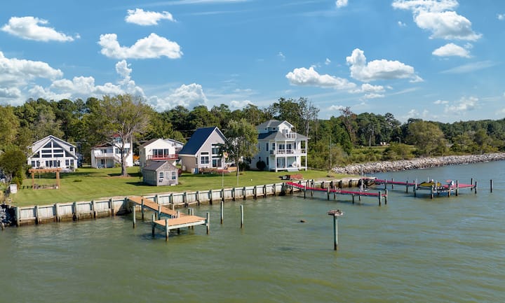 Jellyfish Cottage | Waterfront Sunset+bayview Deck - Saint Michaels, MD