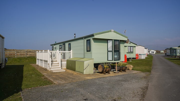 Platinum - 197 - Aberdovey