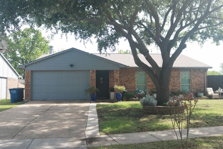 Grace Abides: Cozy House In Allen - Allen, TX
