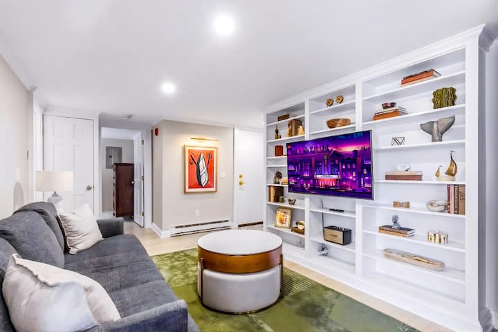 Charming Ptown Condo - Walk To Beach, Parking, Ac - Provincetown, MA