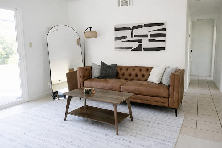 Bright Dublin Home | Huge Backyard | Work-friendly - San Ramón, CA
