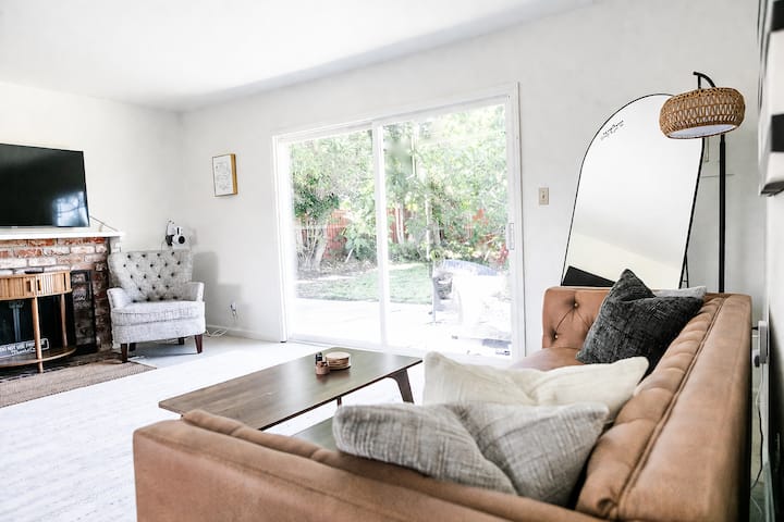 Bright Dublin Home | Huge Backyard | Work-friendly - San Ramón, CA