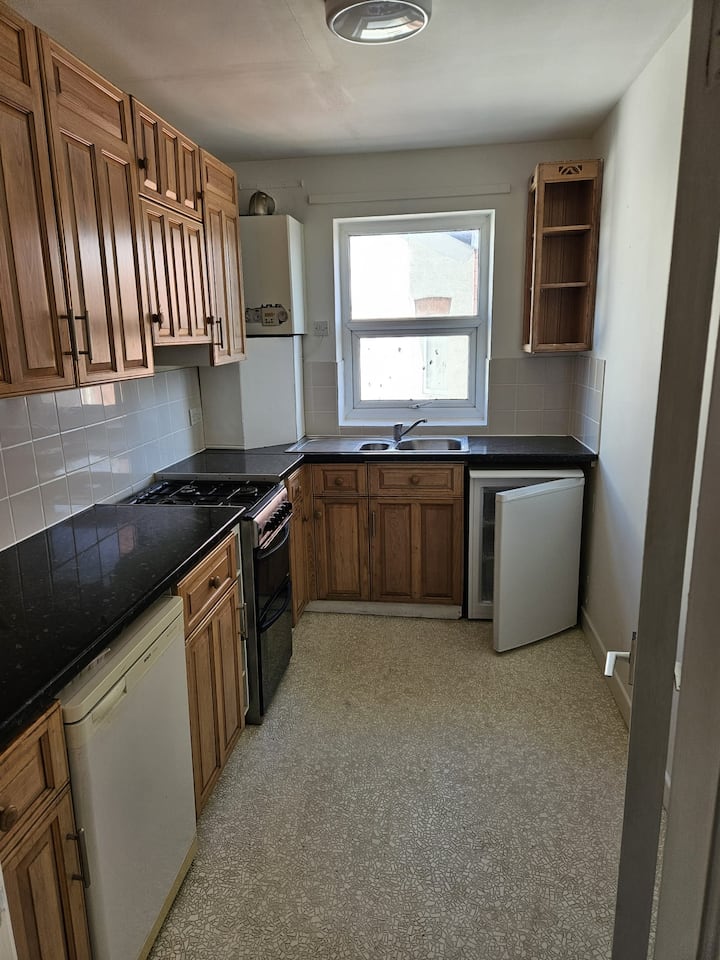 Southport Town Centre 2 Bedroom Flat Quiet Road - Southport