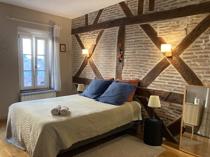 Charmante Maison De Ville - ibis Styles Moulins Centre