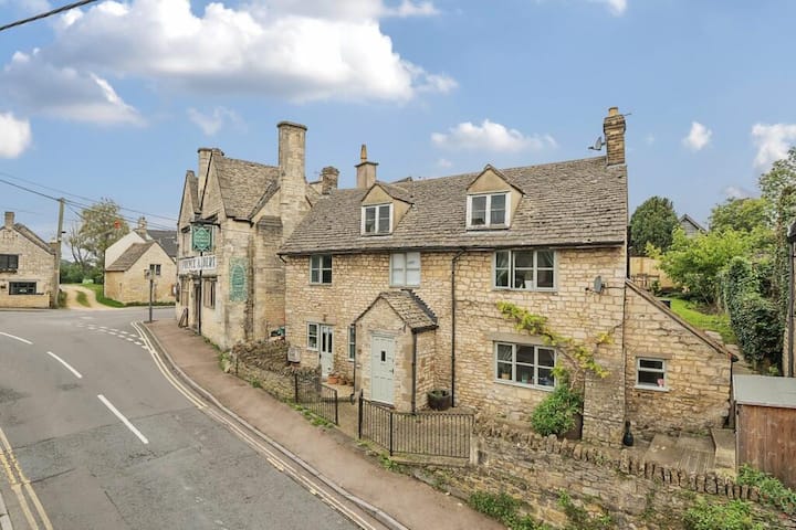 Cotswold Cottage In Rodborough, Stroud - Stroud, UK