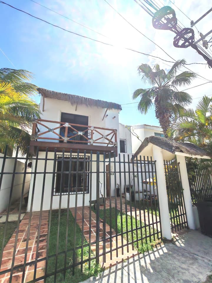 Casa Playera Alado De Playa Del Niño - Isla Mujeres