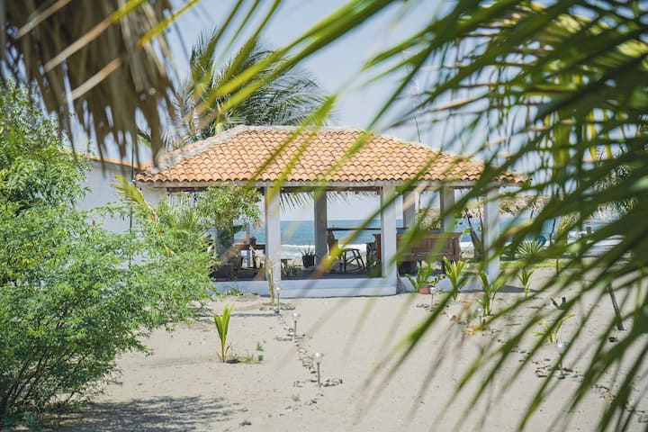 Oceanfront Retreat/2 Casitas At Echoes Surf - Nicaragua