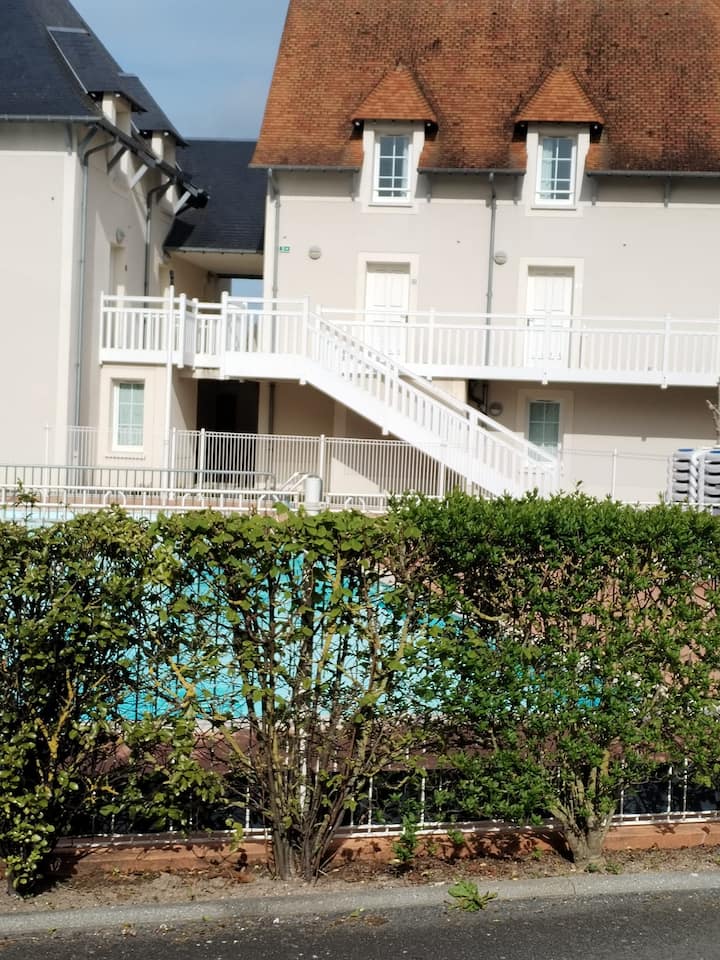 Le Lys Au Fil De L'o - Cabourg