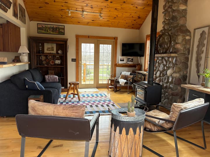 Cabin At Big Woods Lake - Cedar Falls, IA