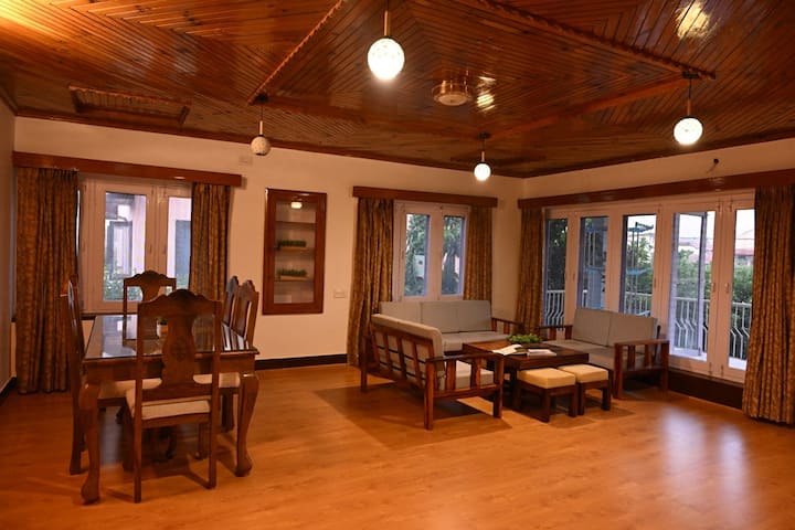 Blume House - 4bhk Holiday Home (Kitchen & Garden) - Srinagar
