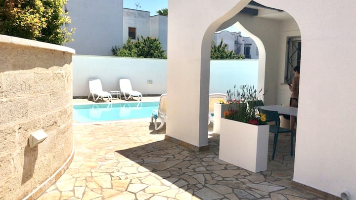 Incanto Moresco: Villa Con Piscina Privata - Torre Lapillo