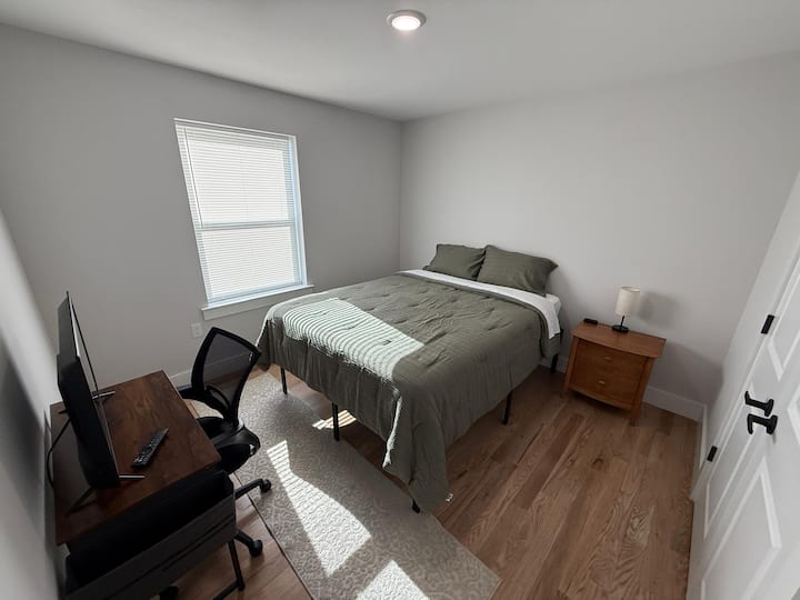 Beautiful Private Room *20 Min To Nyc* Near Ewr #5 - Staten Island, NY