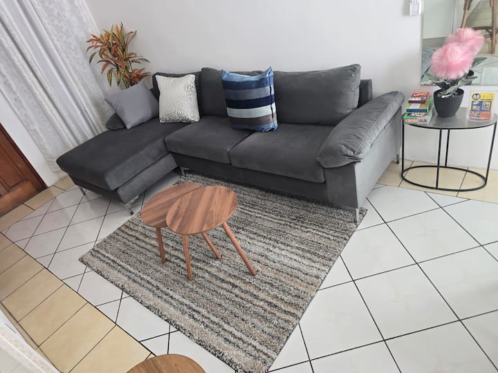 Modern Unique,1br House Ac/hot Water - San Salvador