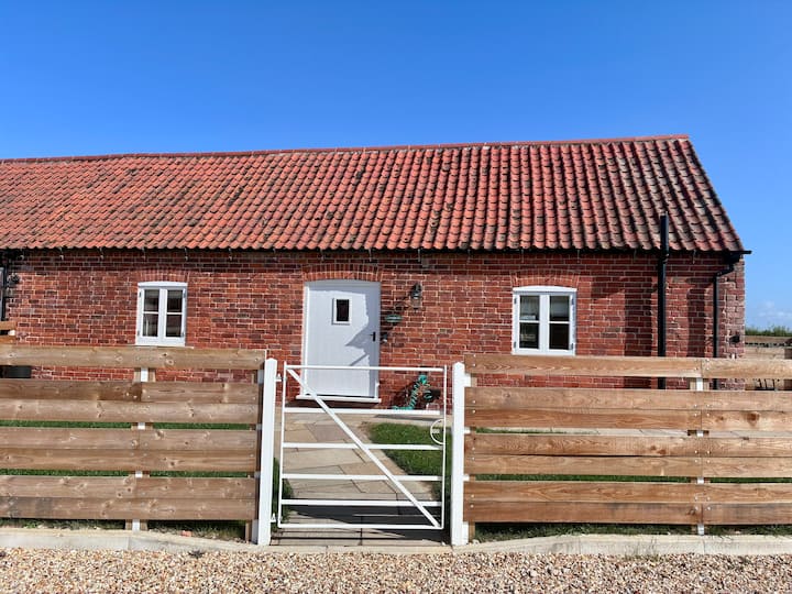 Shepherd's Cottage - Charming Dog-friendly Cottage - United Kingdom