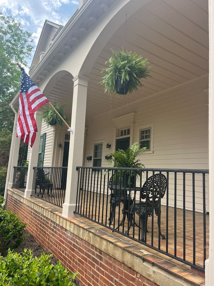 Large 3br Gem | Timeless Charm + Modern Comfort - South Boston, VA