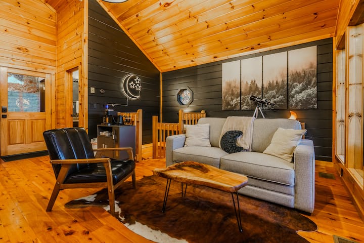 Couples Escape-sauna-theater-hot Tub-firepit-views - Townsend, TN