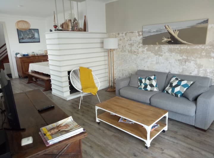 Jolie Maison Des Années 50 Idéalement Située - Royan