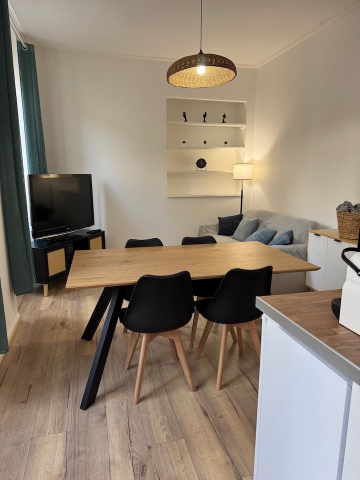 Cosy & Accessible : Studio Neuf En Centre-ville - Mayenne