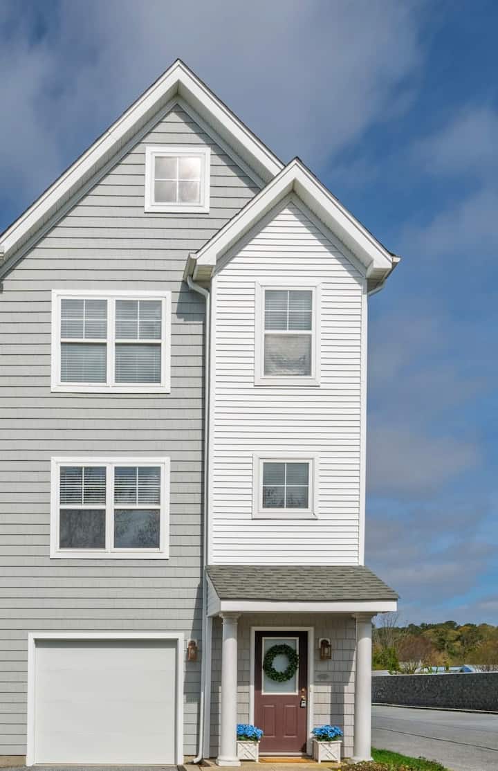 Bright & Spacious Rehoboth Townhome East Of Rt 1! - Rehoboth Beach, DE