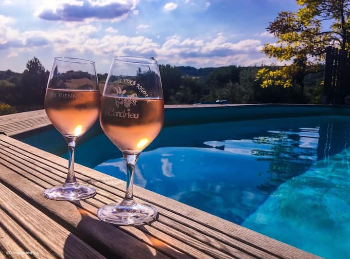 Propriété Au Calme Isolée Avec Piscine Et Parc - Ampuis