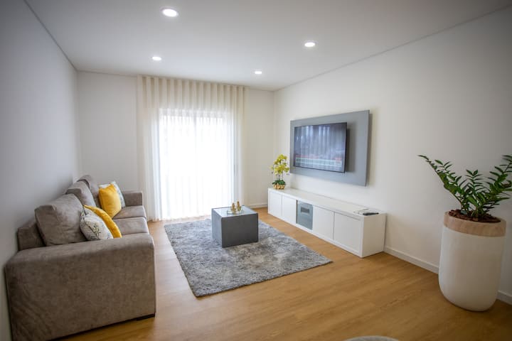 Matriz Inn Iv - Apartamento T3 No Centro De Fafe - Fafe