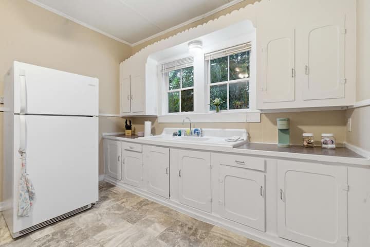 Downtown 1br Home | Walk To Restaurants & Music - Lafayette, LA