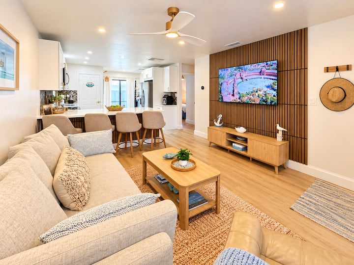 Remodeled Coastal Getawayfull Kitchennear Beach - Bonita Springs, FL