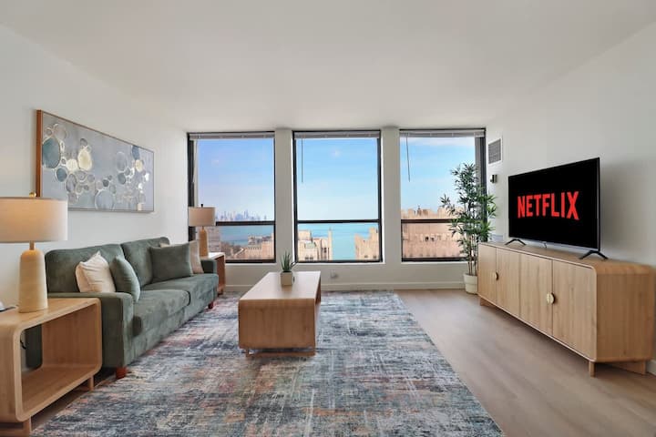 Stunning 1br Haven With Lake & Skyline Views - Lake Michigan, Chicago