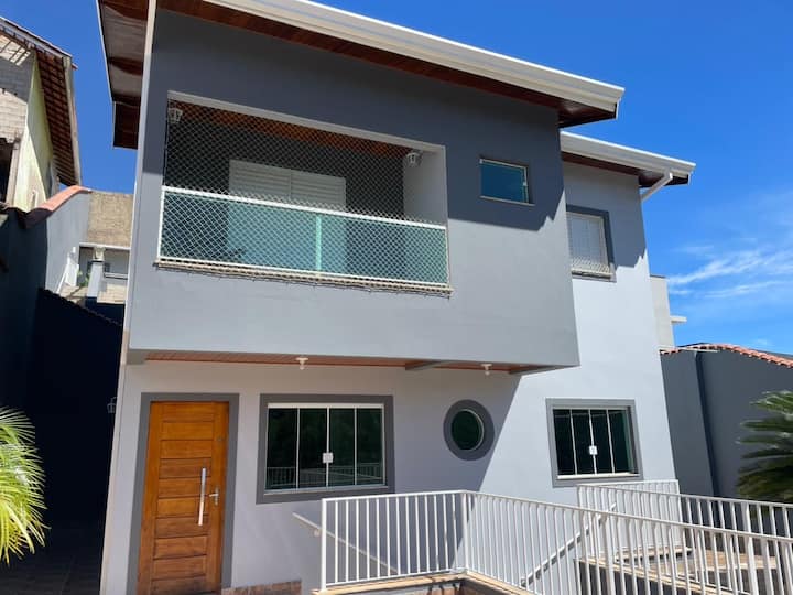 Casa Nova Com Conforto E Lazer - Serra Negra