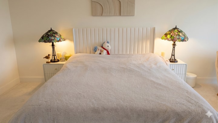 Entire Floor W/stunning Panorama Views In Bellevue - Bellevue, WA