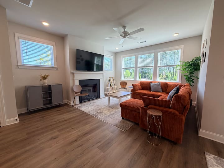 New Build 3bd In Duluth Minutes To Gas South Arena - Duluth, GA