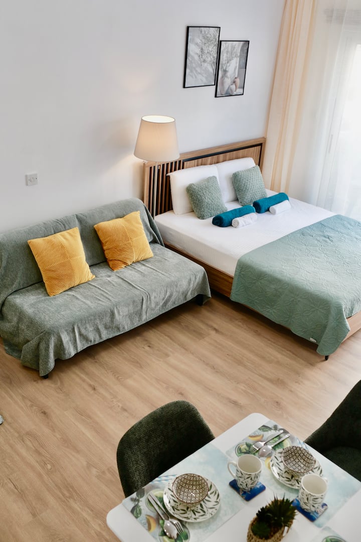 Sunny Studio With Pool – Pafilia Garden - Paphos - Paphos