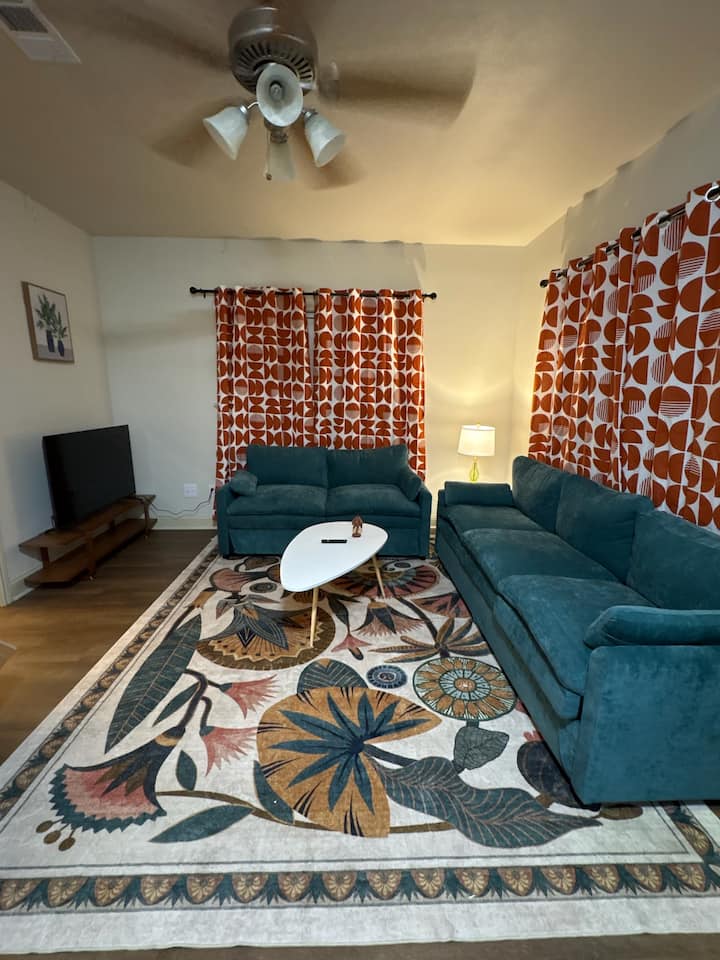 The Abilene Hideaway – Funky 4br + 1/1 Gem - Abilene, TX