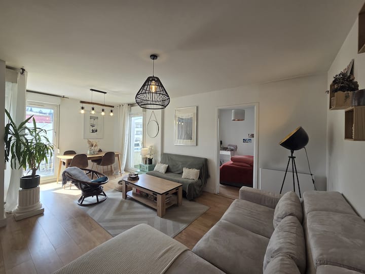 Chez Charlie – Cosy Au Dernier éTage • 3 Chambres - Annecy