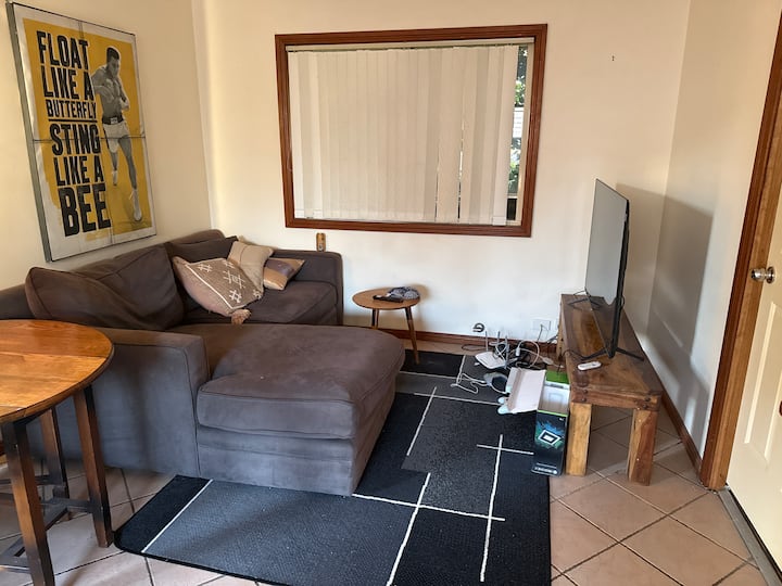 Granny Flat In Narara With Air Conditioner - Central Coast