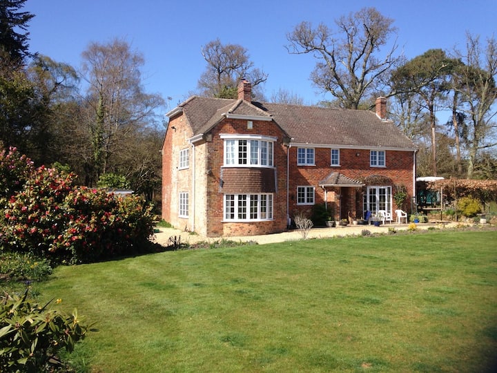 Roseberry House Entire Home Stay - Hengistbury Head Sandspit