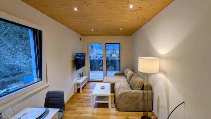 Moderne Dachgeschosswohnung Direkt Bei Innsbruck - Innsbruck