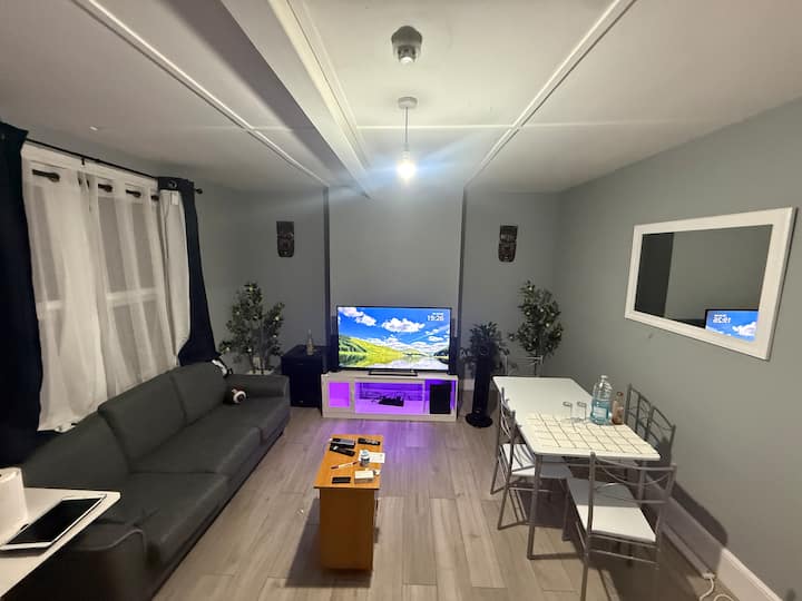 Cosy One Bedroom Apartment Near The Train Station - Gillingham