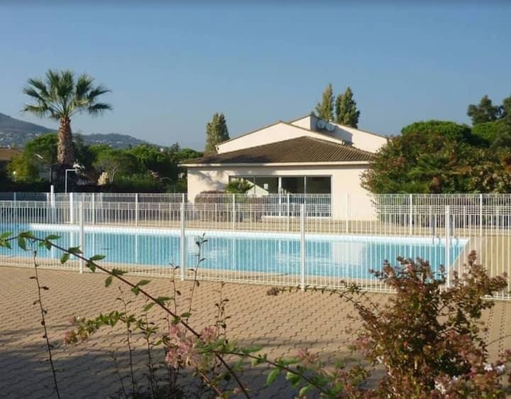 Studio Climatisé Piscine Proche Plages + Parking - Mandelieu-La Napoule