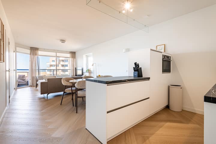 Lovina Beach House Ii By Urban Home Stay - Egmond aan Zee