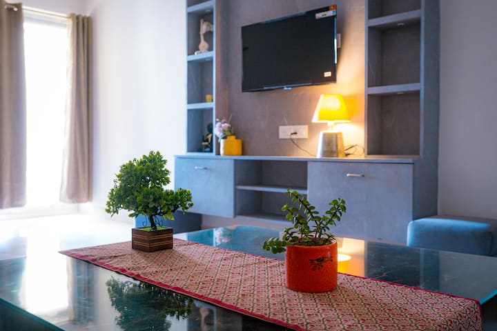 Grey Bramda- 3bhk Flat Near Lulu Mall - ラクナウ