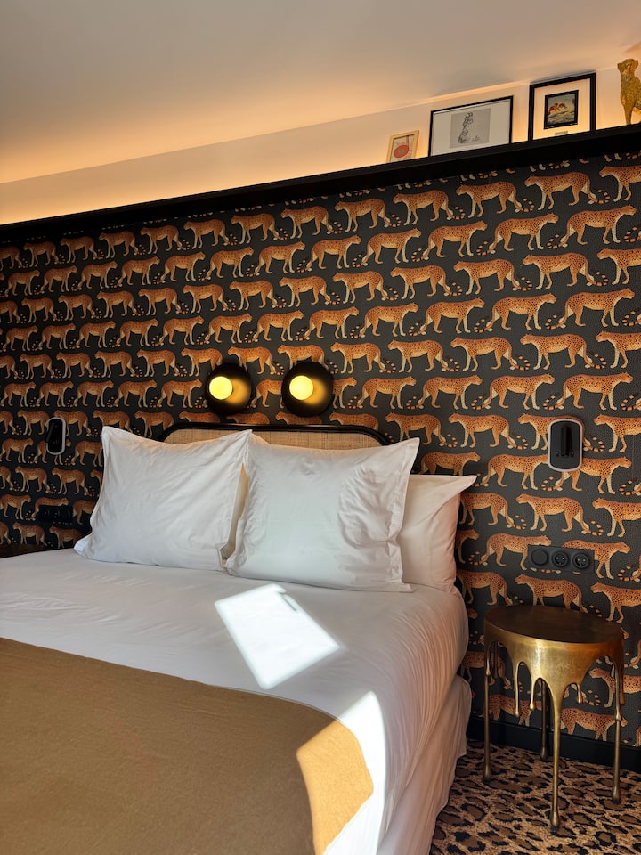 Hotel Divino · Suite Deluxe - Figueres