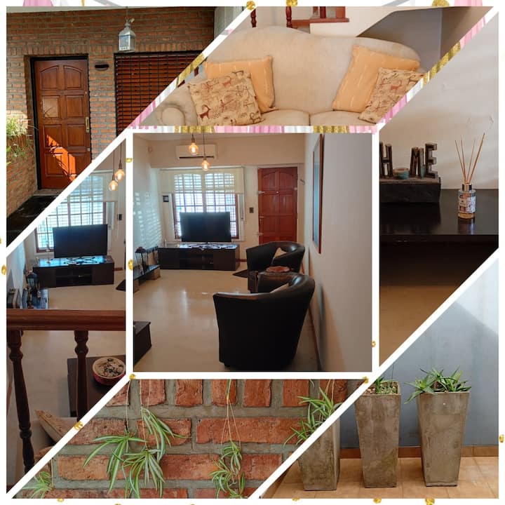 Casa Moderna En Ramos Mejía Centro Con Cochera - Argentina