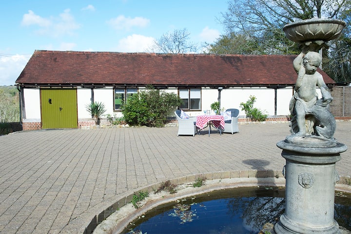 Idyllic Cottage In Herons Ghyll - Uckfield