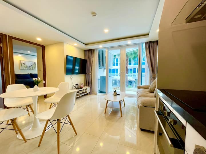 2 Bedroom 2 Bathroom Grande Avenue Condo - Thailand