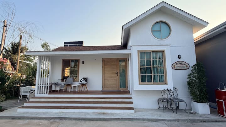 Minimalist 1br Home | Bikes + Parking + Wi-fi - Mueang Samut Songkhram District