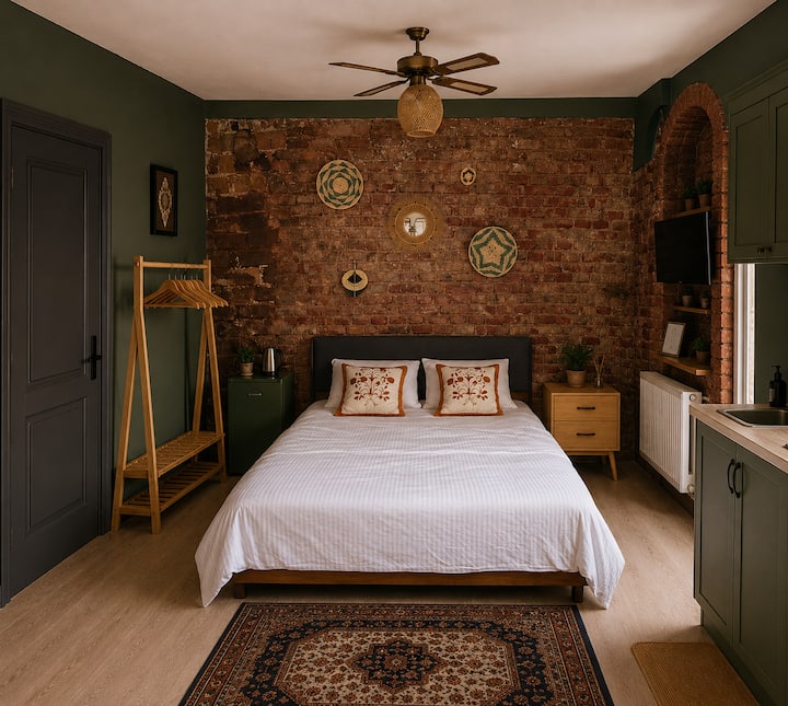 High Celling Great Location, Historical Apartment - Beyoğlu